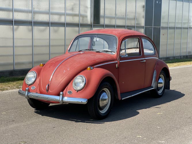 Volkswagen 1200 Ruby red 1964 | 90